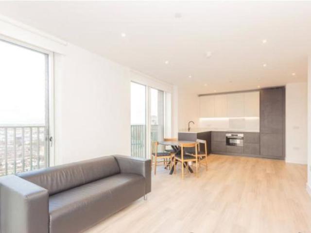 1 Heartwood Boulevard, London W3, 1 bed flat to rent, £2,253 pcm | PrimeLocation