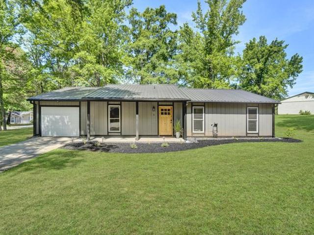 1 Heathrow Rd, Greenville, SC 29605