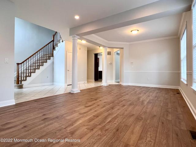 1 Hendrickson Court
