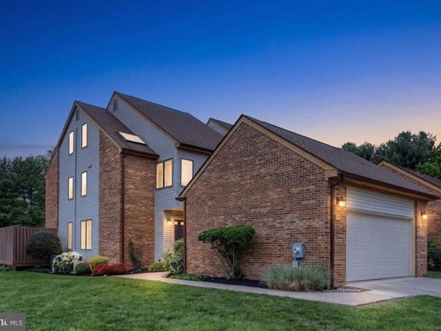 1 Hialeah Ct, Wilmington, DE 19808