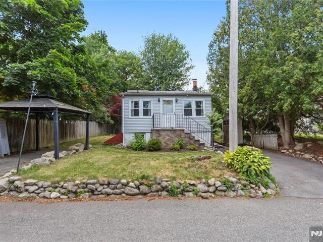 1 Highland Avenue