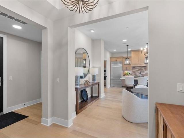 1 Hill Farm Rd Unit 210, North Oaks, MN 55127