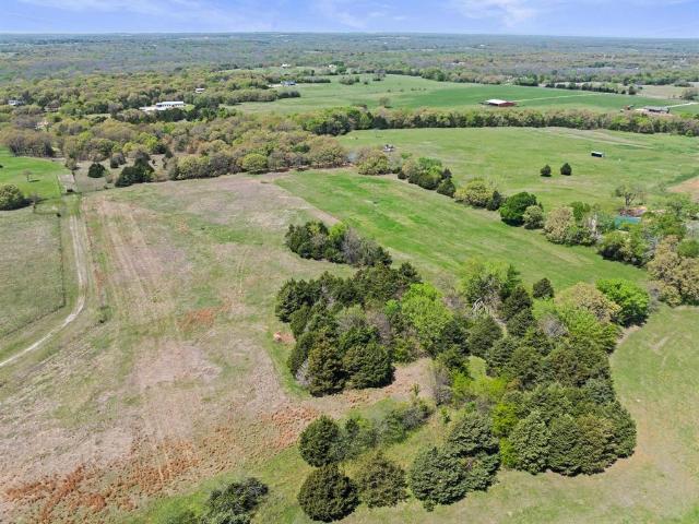 1 Hog Town Rd, Collinsville, TX 76233 | MLS #21144