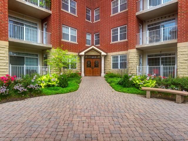 1 Itasca Place # 211