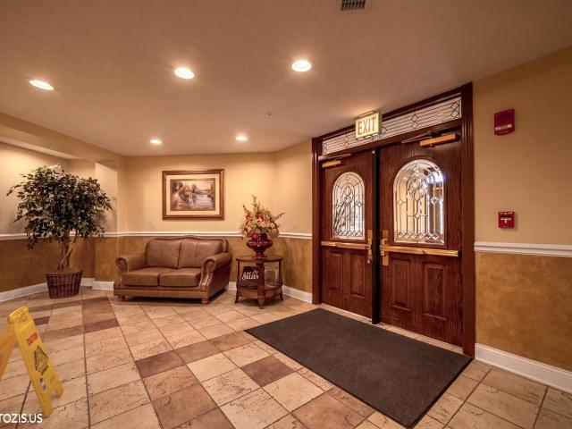 1 itasca place # 302