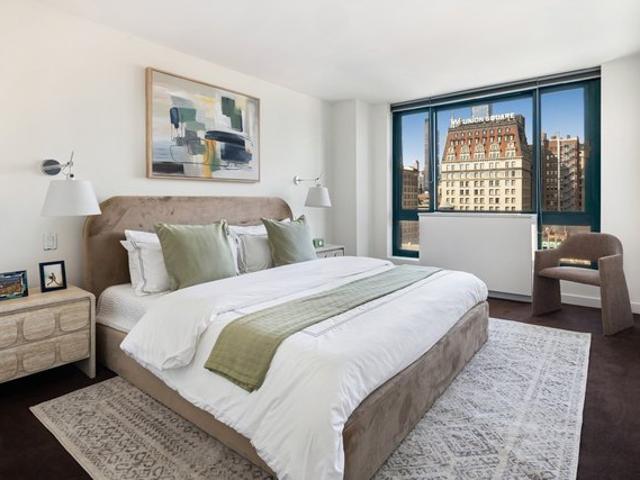 1 Irving Pl Apt P18E, New York, NY 10003