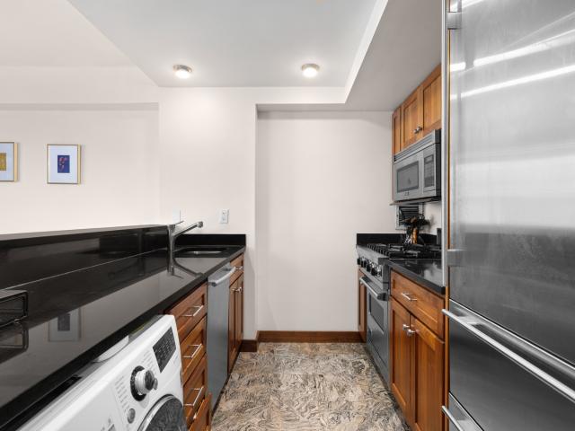 1 IRVING Place V21G