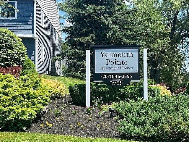 1 Juniper Dr, Yarmouth, ME 04096
