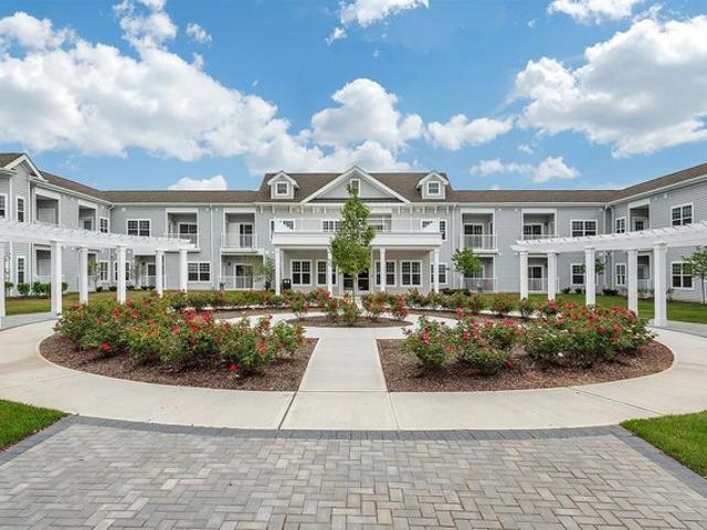 1 Justin Dr, Cranbury, NJ 08512