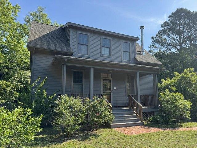 1 Jefferson St, Onancock, VA 23417