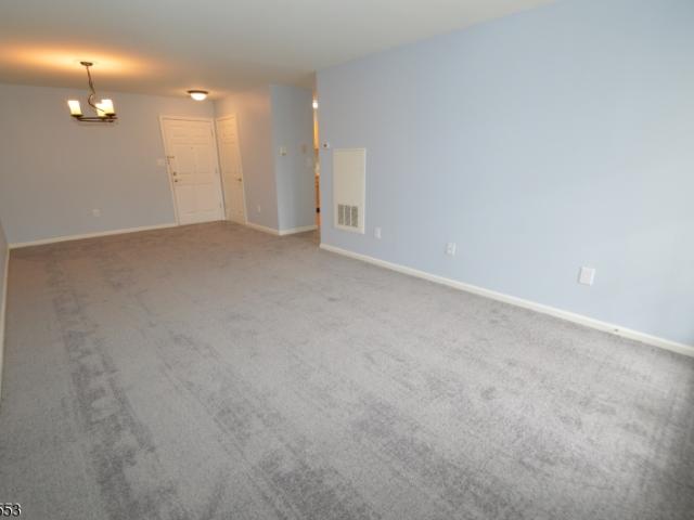 1 Jenny Lind St 29 #