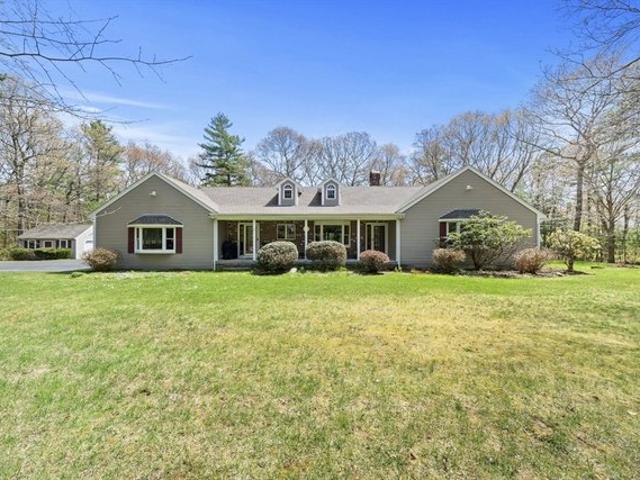 1 Katies Way, Lakeville, MA 02347