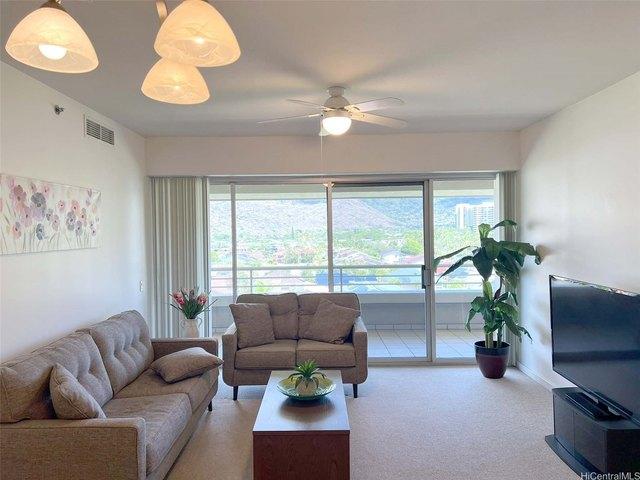 1 Keahole Pl Apt 2607, Honolulu, HI 96825