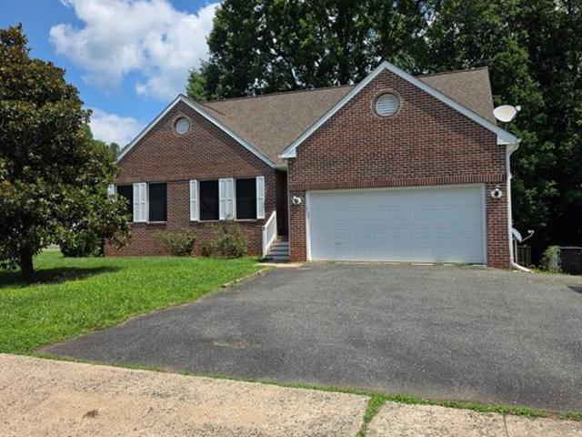 1 Keith Ct, Stafford, VA 22554