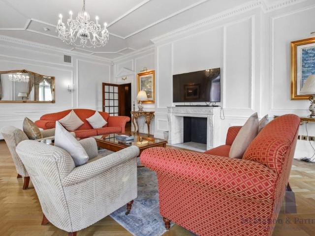 1 Kensington High Street, London, W8 6 bed flat to rent £15,000 pcm £3,462 pw