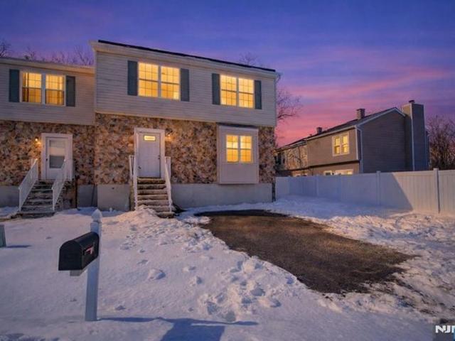 1 Kent Ct, Lawrence, NJ 08648