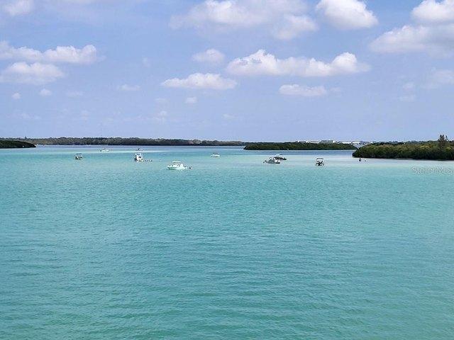 1 Key Capri Apt 209E, Treasure Island, FL 33706