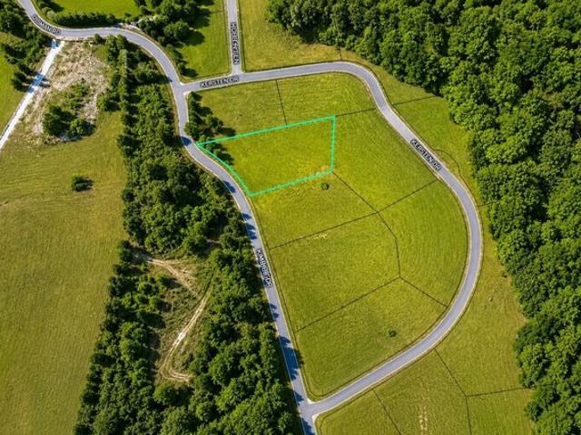 1 Kimber Dr, Nancy, KY 42544