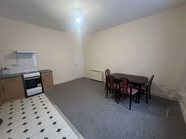 1 Kings Court Jamaica Street