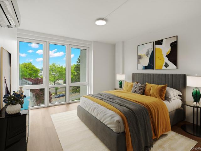 1 Lyon Place 907