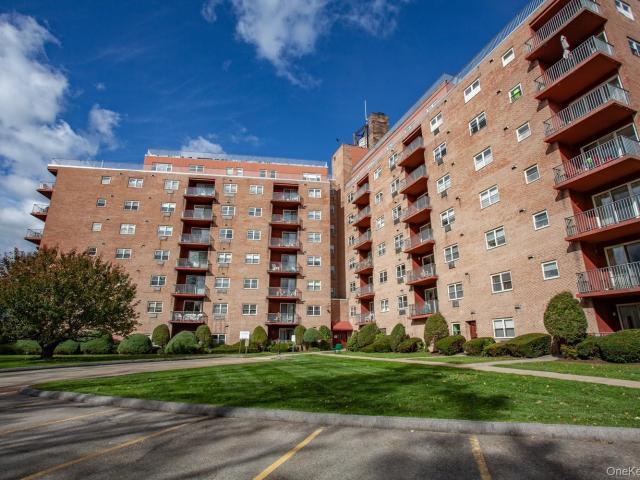 1 Lakeview Drive LL5