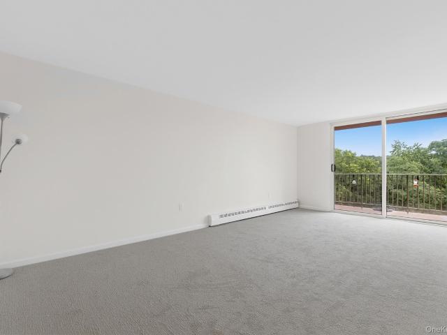 1 Lakeview Drive 6S