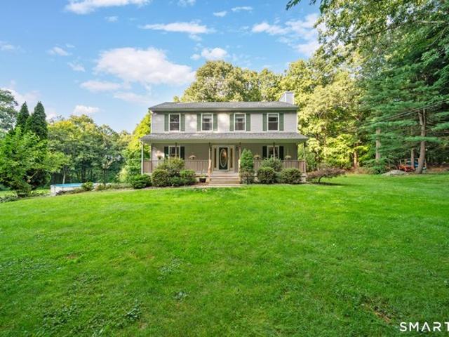 1 Lake Dr, Oxford, CT 06478