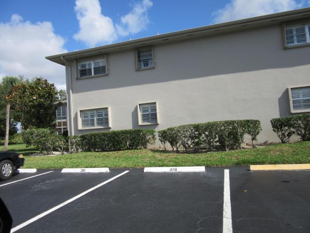 1 Lake Vista Trail, Unit 201, Port St. Lucie, FL 34952 | MLS #B26010 | Compass