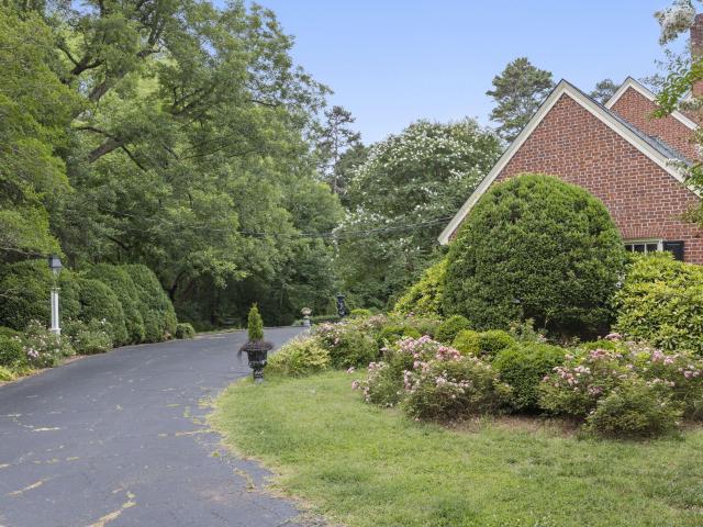 1 Lakeside Drive