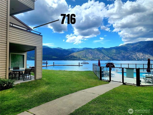 1 Lakeside 716 I