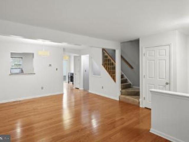 1 Lanhill Court # 1