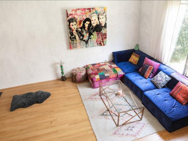 1 large bedroom avail in 2 bed Townhouse