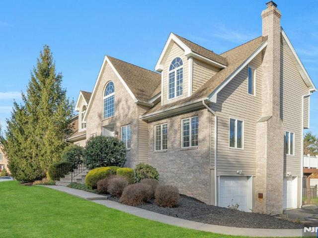 1 Laurel Court