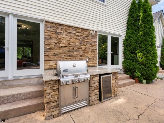 1 Layton Ct