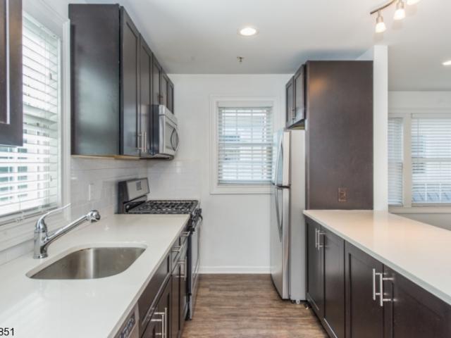 1 Leona Dr Unit 21