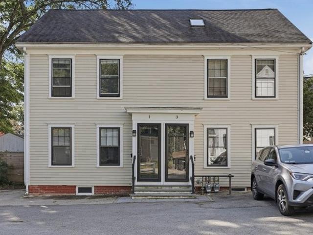 1 Lincoln Ct Unit 1, Amesbury, MA 01913