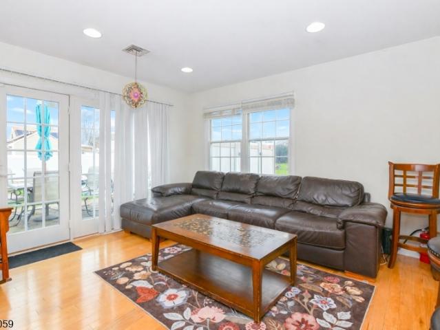 1 Lincoln Pl