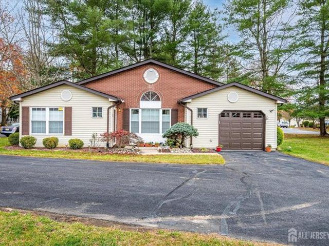 1 Linton Close, Freehold, NJ 07728