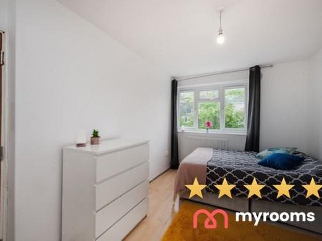 1 Locke House, Patmore Estate, London SW8, 1 bed property to rent, £1,102 pcm | PrimeLocation