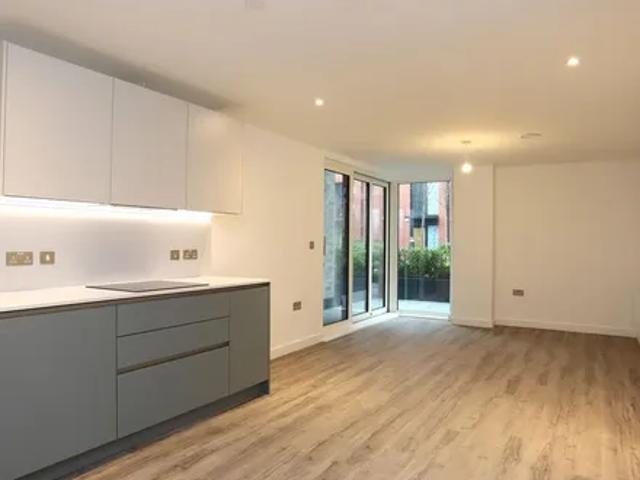1 Lockside Lane, Salford, M5 4YU, United Kingdom | 2 bed apartment for rent #165772191 | Rentberry