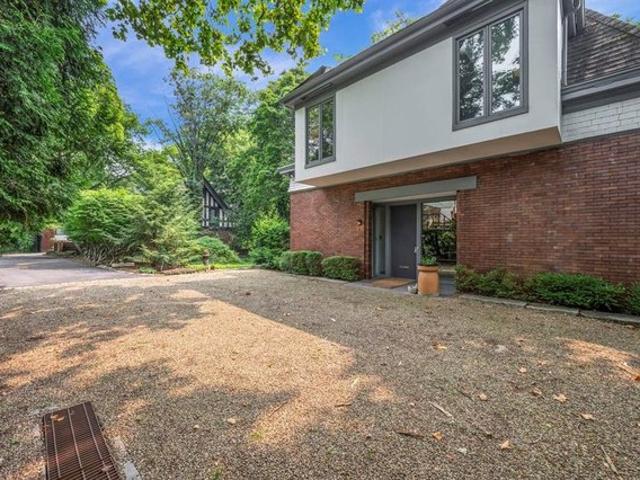 1 Parkton Pl, Pittsburgh, PA 15232
