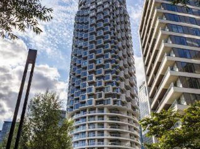 1 Park Drive, London, E14 9GG 2 bed apartment to rent £4,329 pcm £999 pw