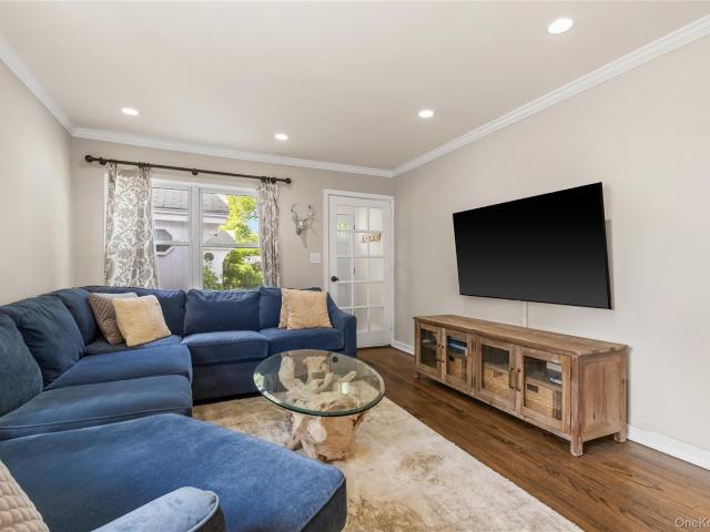 1 Peck Avenue 18A
