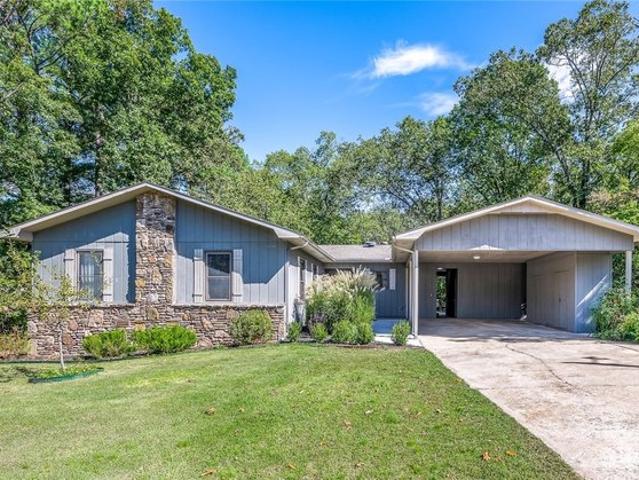 1 Penzance Dr, Bella Vista, AR 72714