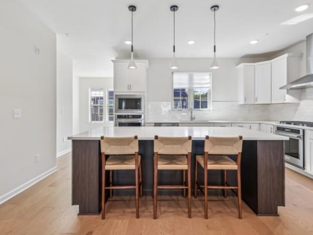 1 Periwinkle Ln