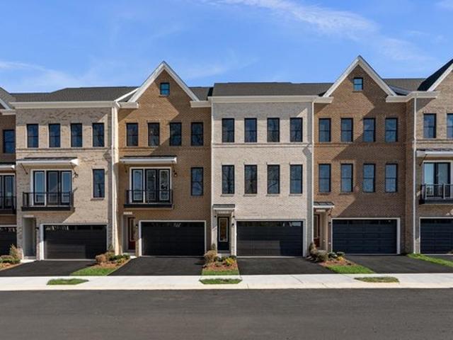 1 Picasso 22 Sq Unit Turner, Ashburn, VA 20148