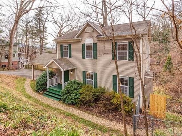 1 Pickwick Rd, Asheville, NC 28803