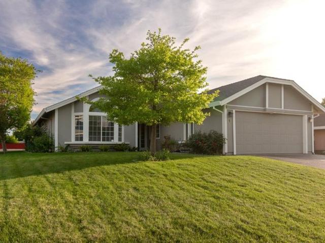 1 Pinache Ct, Sacramento, CA 95838