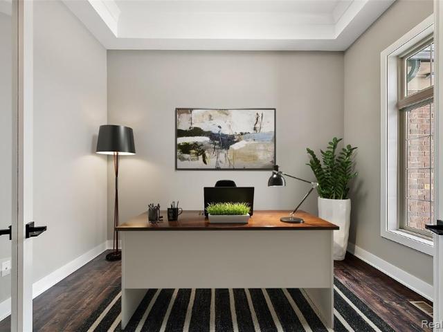 1 Pinery Court