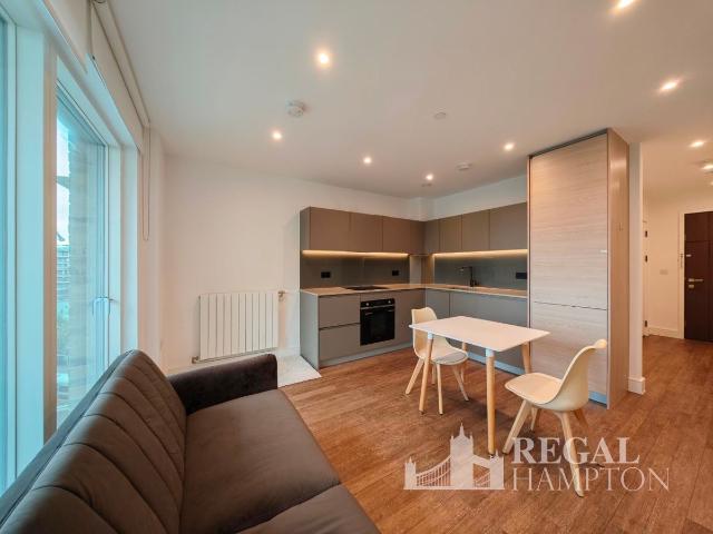1 Plowden Road, Greenwich, London SE3, 1 bed flat to rent, £1,800 pcm | PrimeLocation